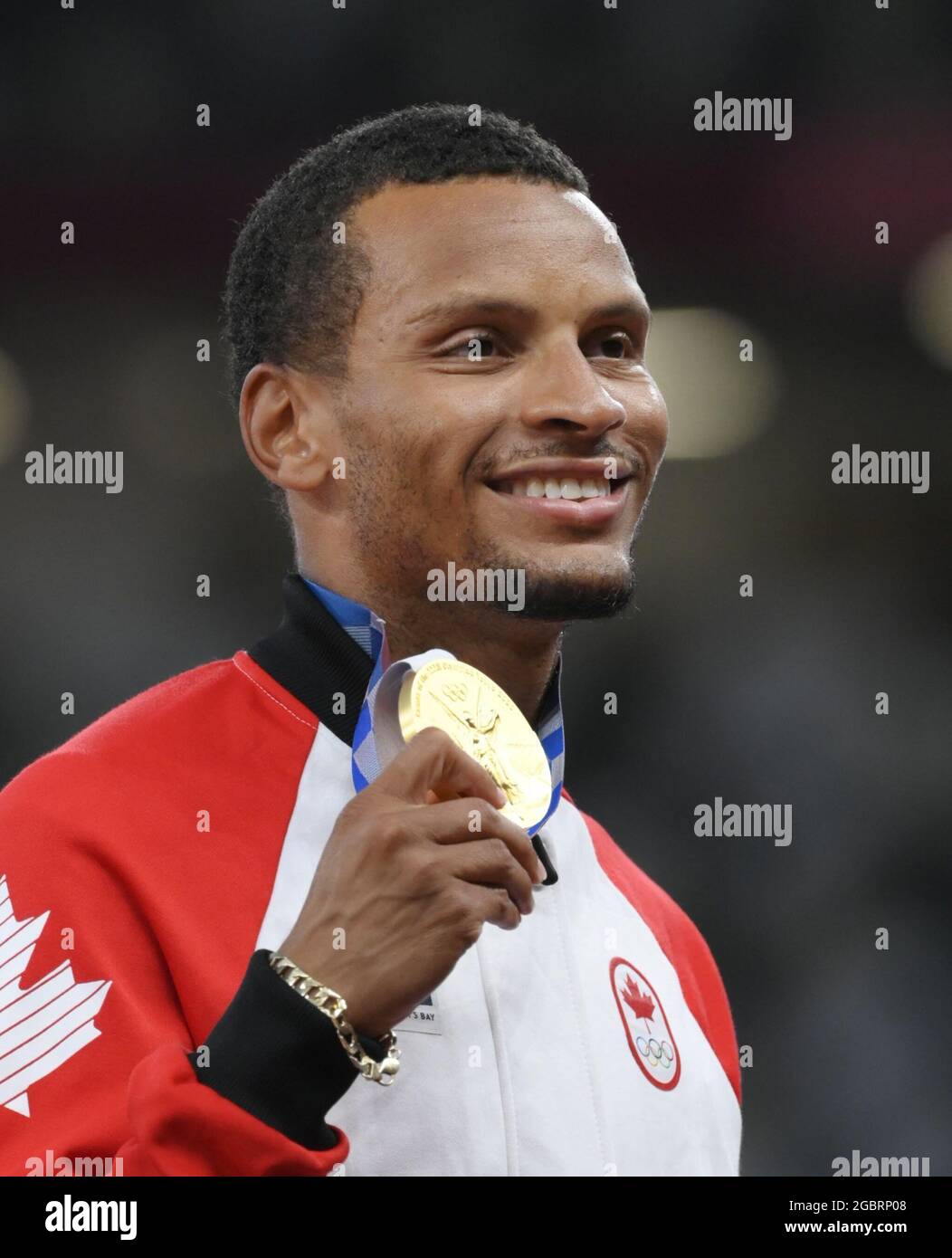 Tokyo, Japan. 5th Aug 2021. Canada's Andre De Grasse smiles with his ...