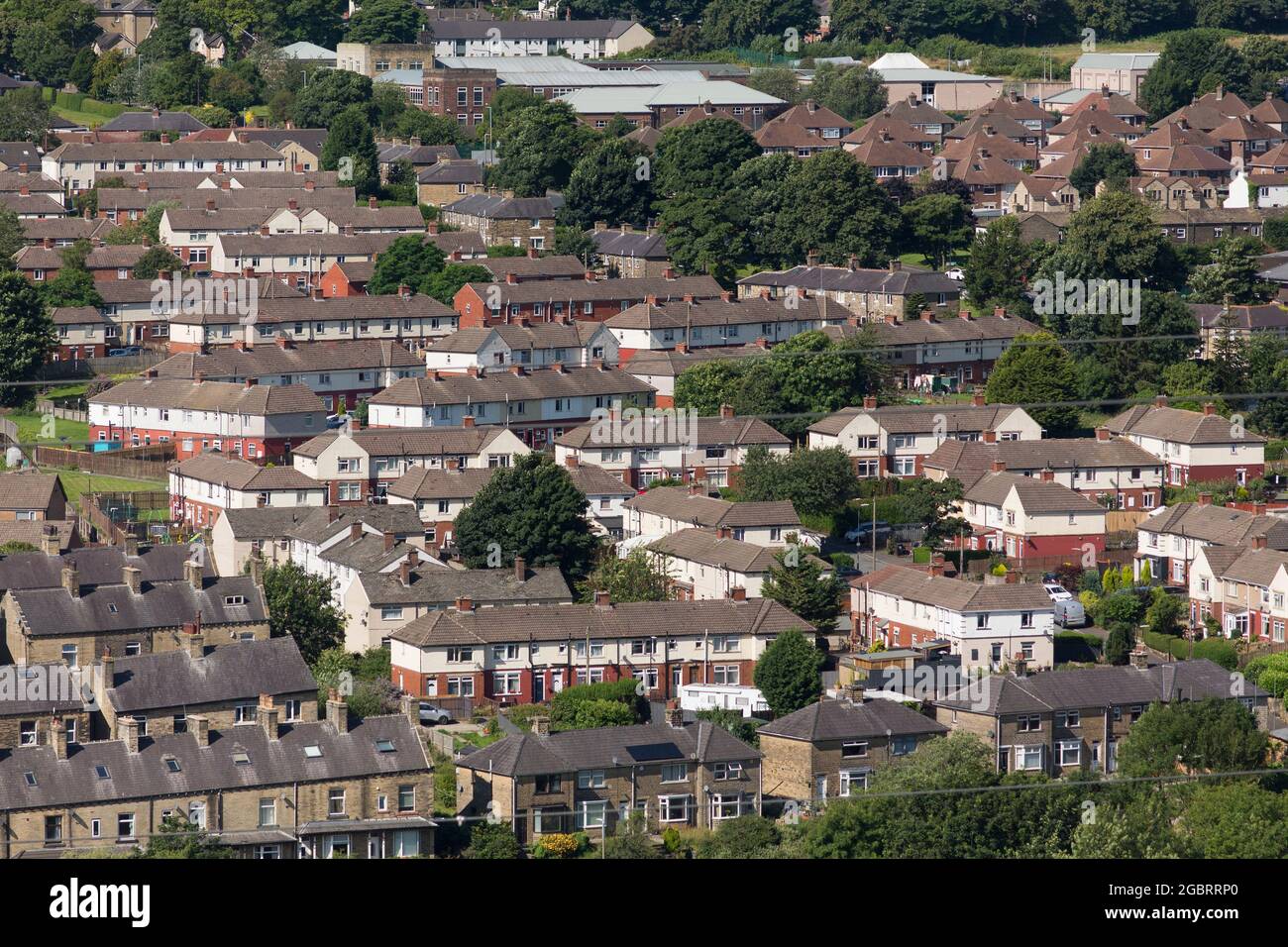 Housing estates in uk countryside hi-res stock photography and images ...