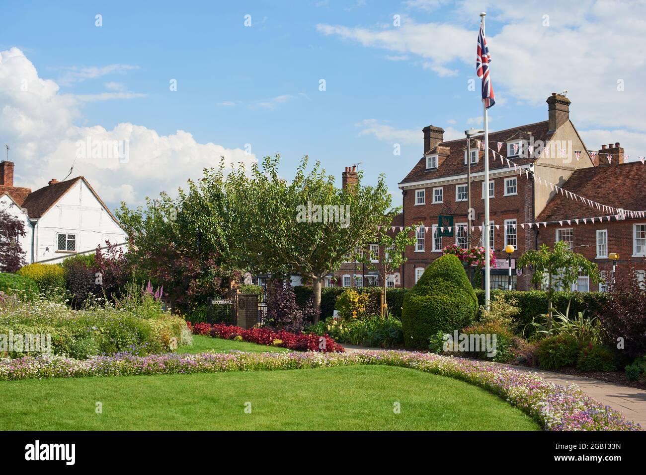 The Memorial Gardens at Old Amersham, Buckinghamshire, Southern England ...