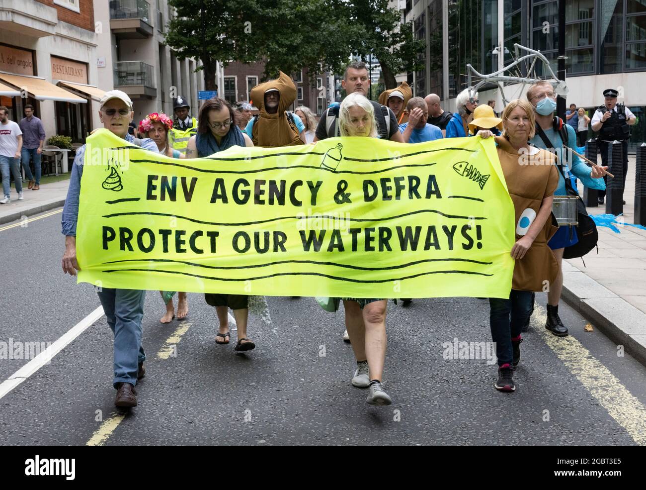 London, UK. 5th Aug, 2021. Members of Extinction Rebellion protest ...