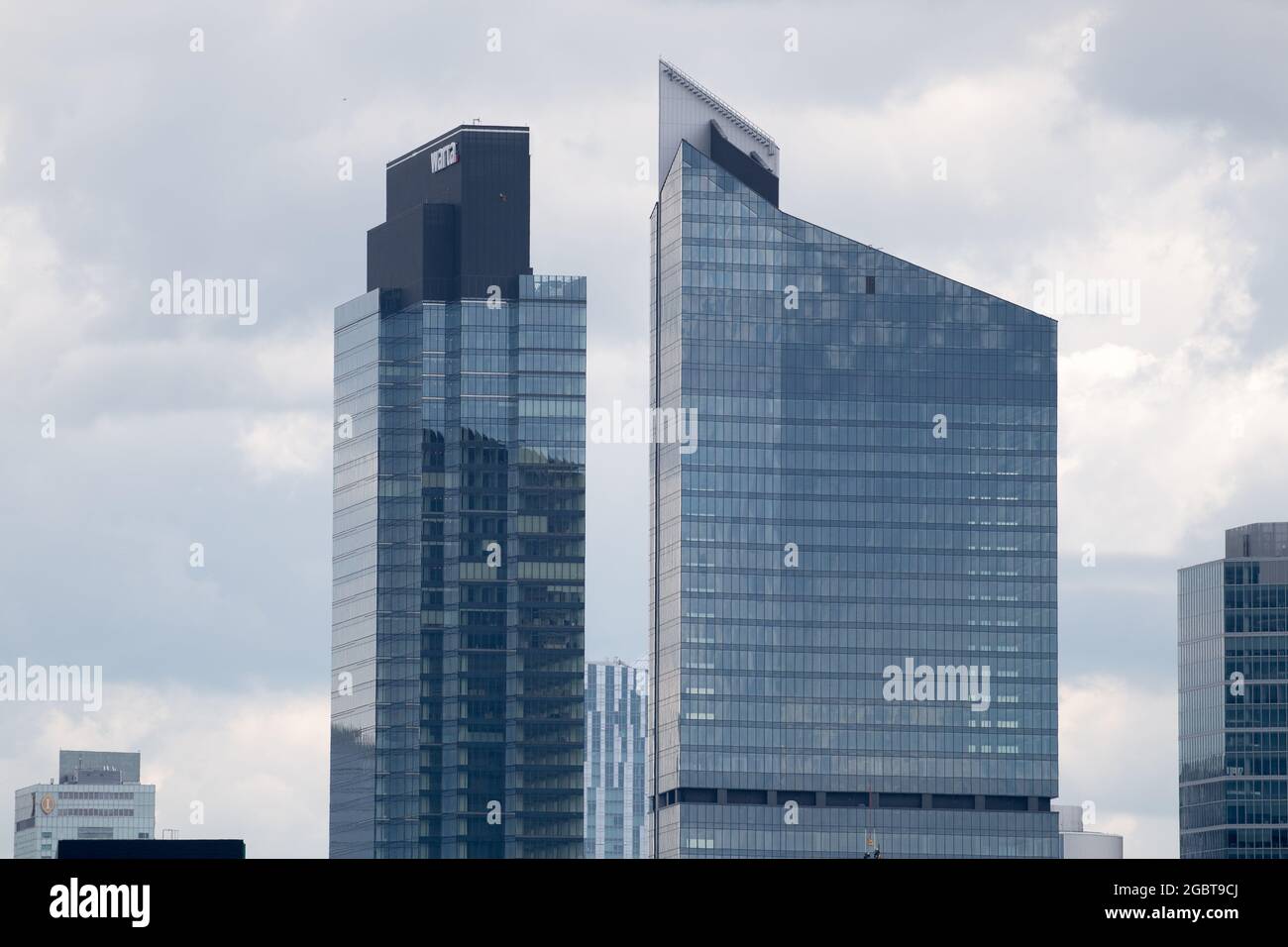 Skyliner Warsaw Unit, Spinnaker Office Tower, The Warsaw Hub and ...