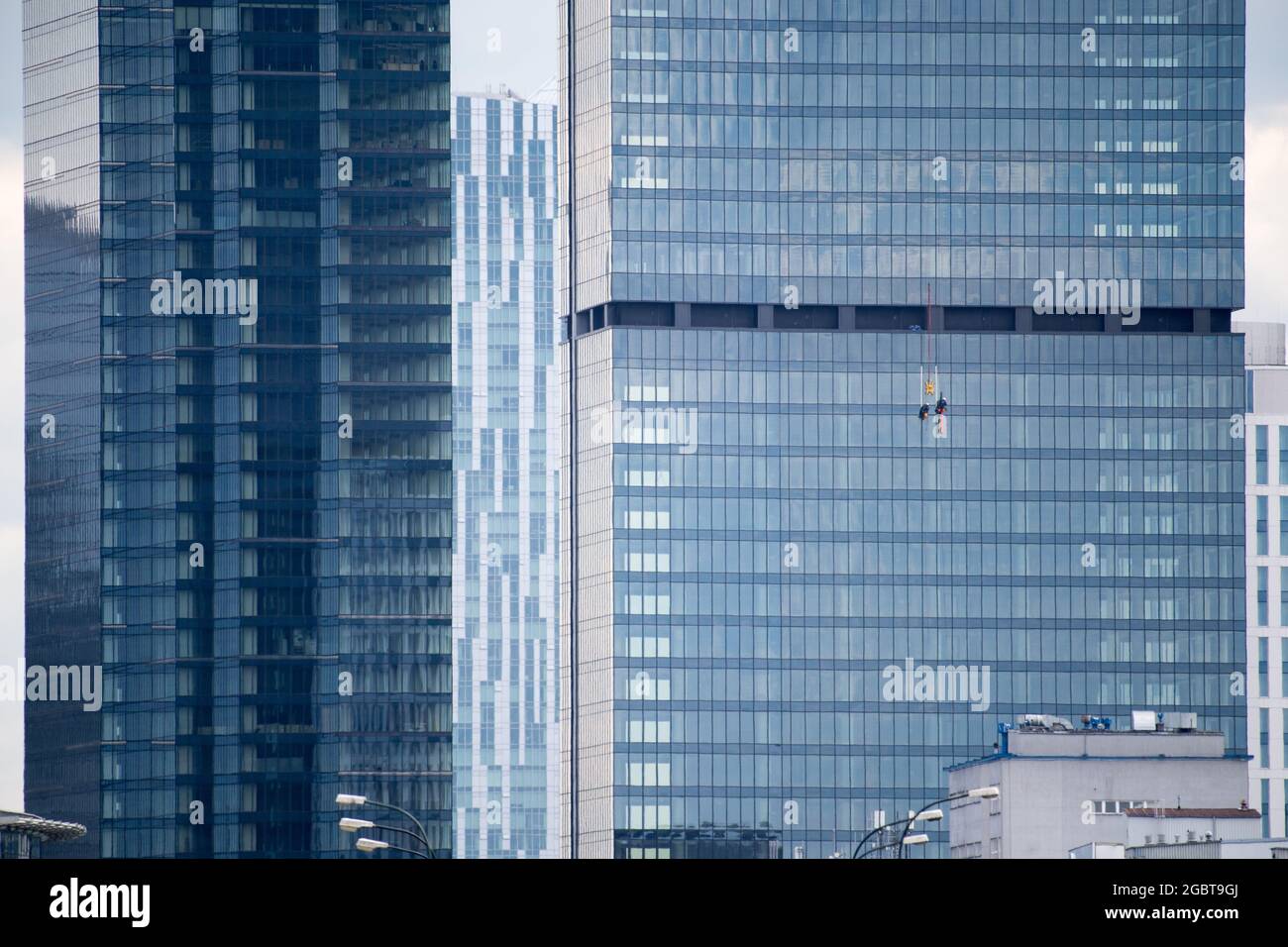 Skyliner Warsaw Unit, Spinnaker Office Tower, The Warsaw Hub and ...
