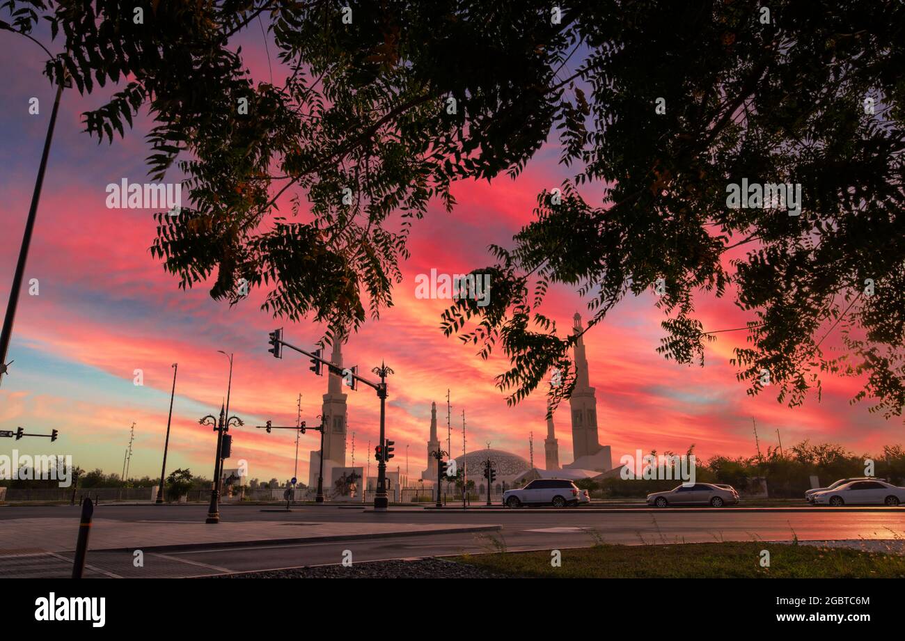 Sheikh khalifa mosque hi-res stock photography and images - Alamy