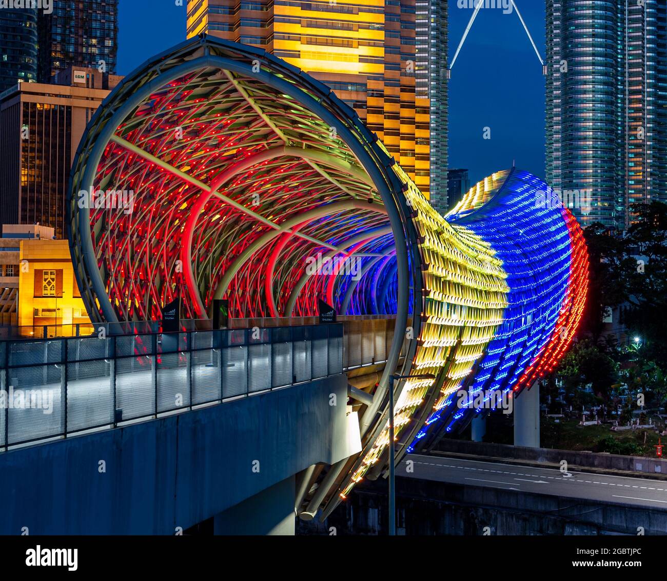 Pintasan saloma footbridge hi-res stock photography and images - Alamy