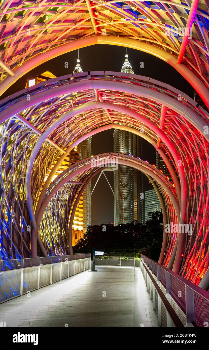 Pintasan saloma footbridge hi-res stock photography and images - Alamy