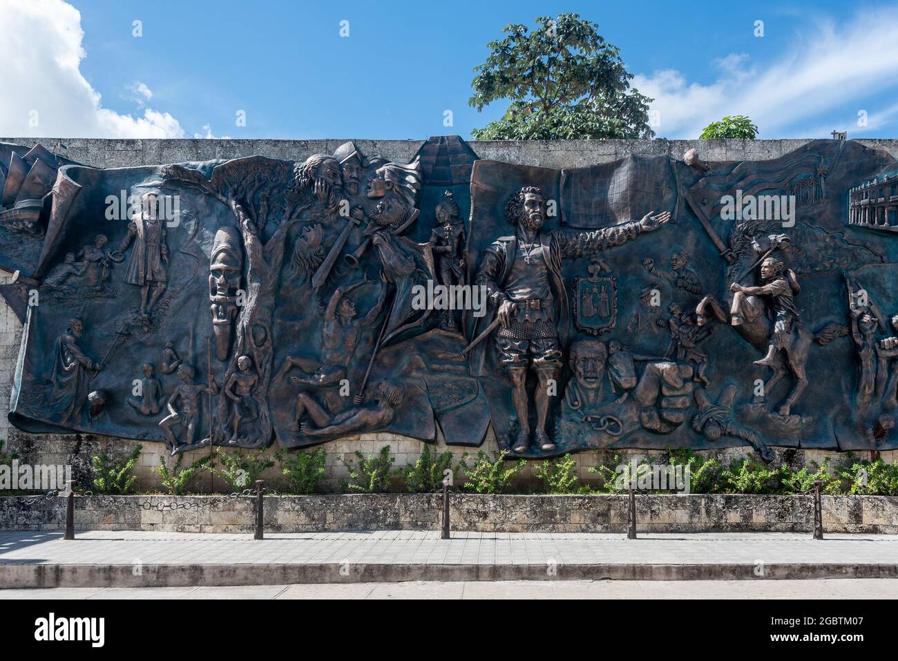 Mural Origenes, Cuban sculpture art in metal, Holguin City, Cuba 2016 ...