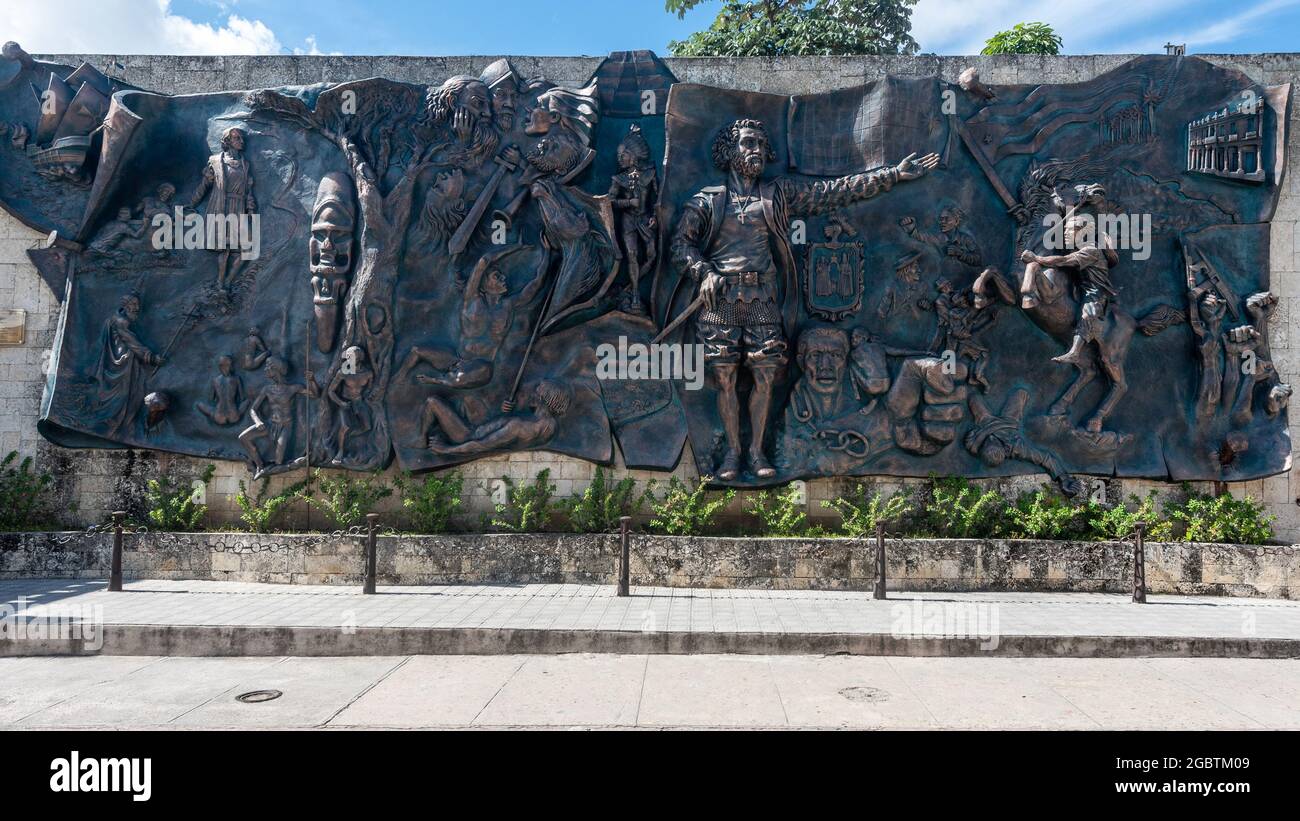 Mural Origenes, Cuban sculpture art in metal, Holguin City, Cuba 2016 ...