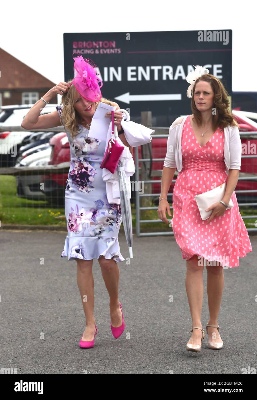 Brighton races women hi-res stock photography and images - Alamy
