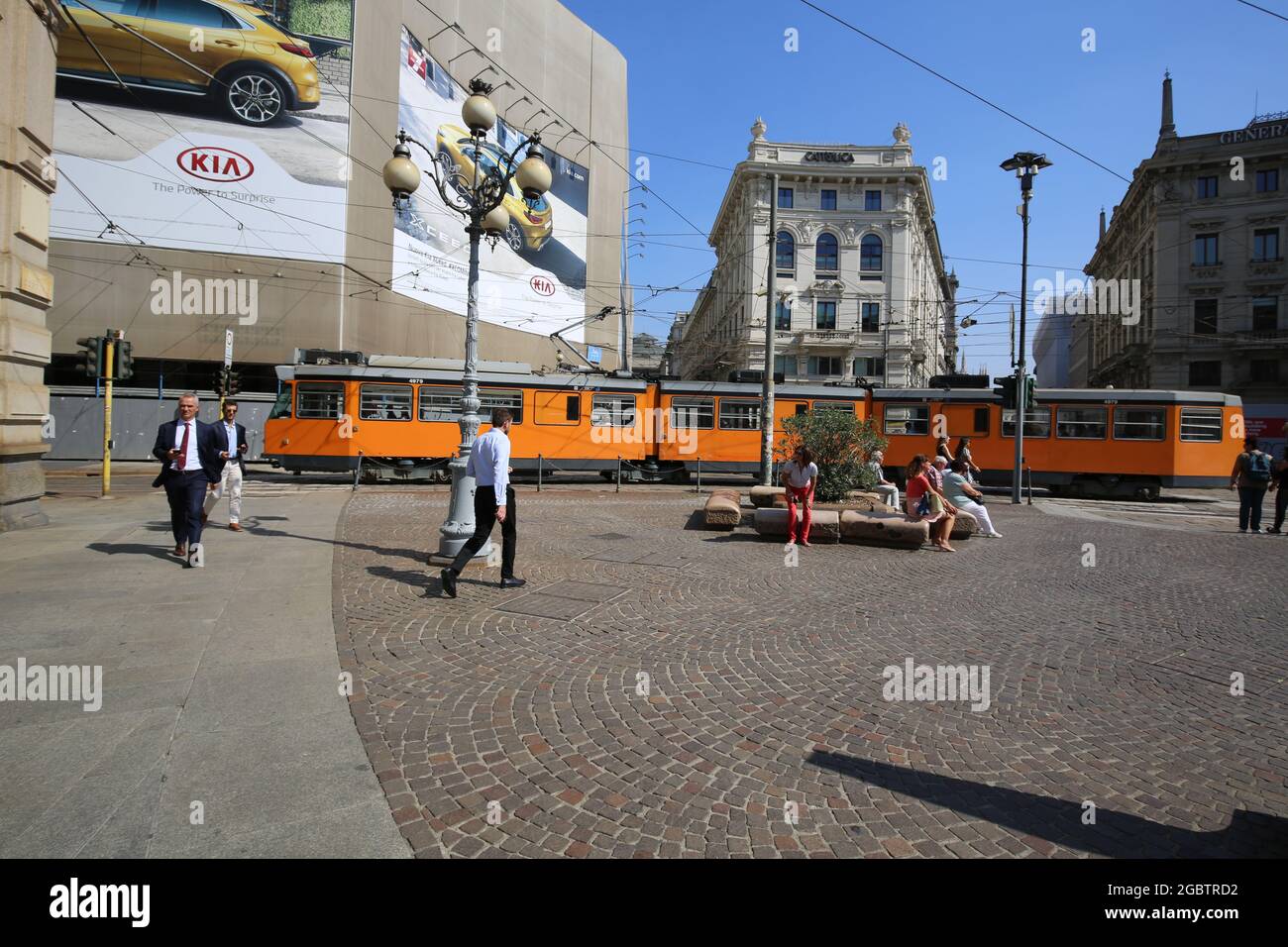 Milan trams hi-res stock photography and images - Alamy