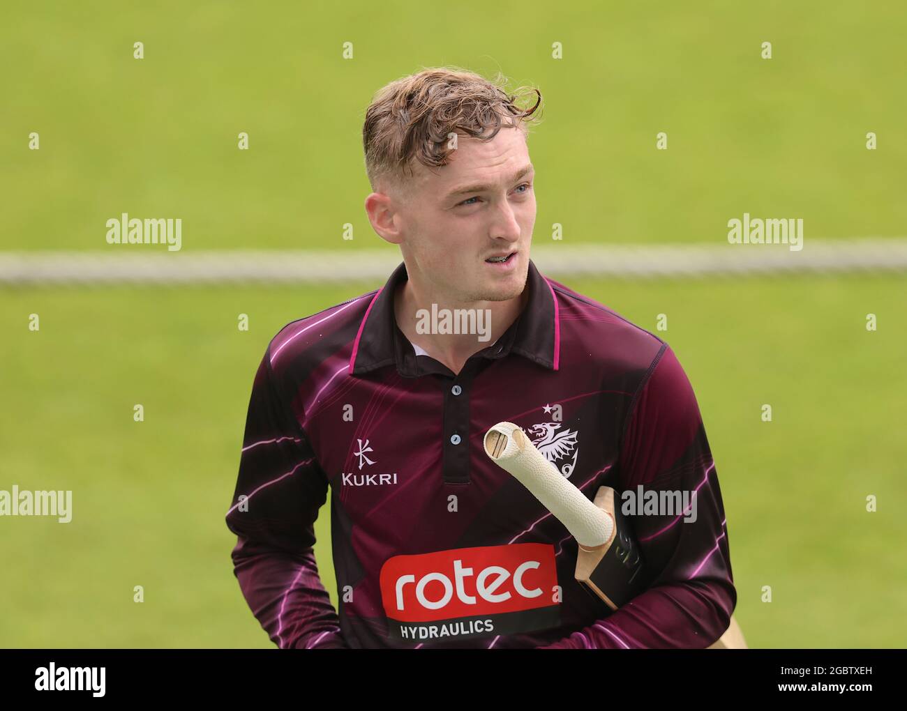 Lewis goldsworthy hi-res stock photography and images - Alamy