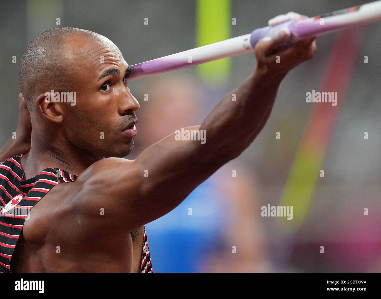 (210805) -- TOKYO, Aug. 5, 2021 (Xinhua) -- Damian Warner of Canada ...