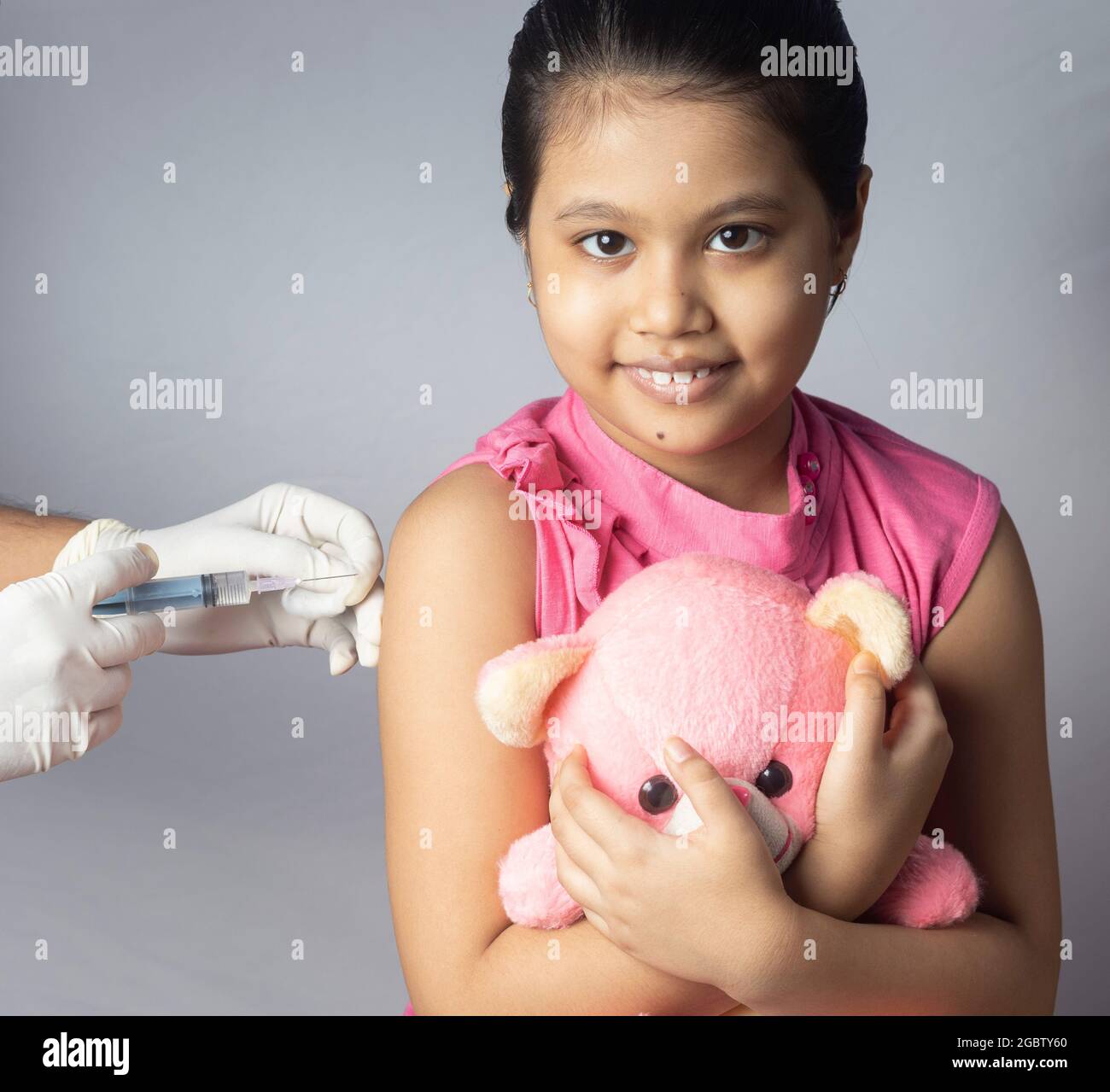 Child india injection hi-res stock photography and images - Alamy