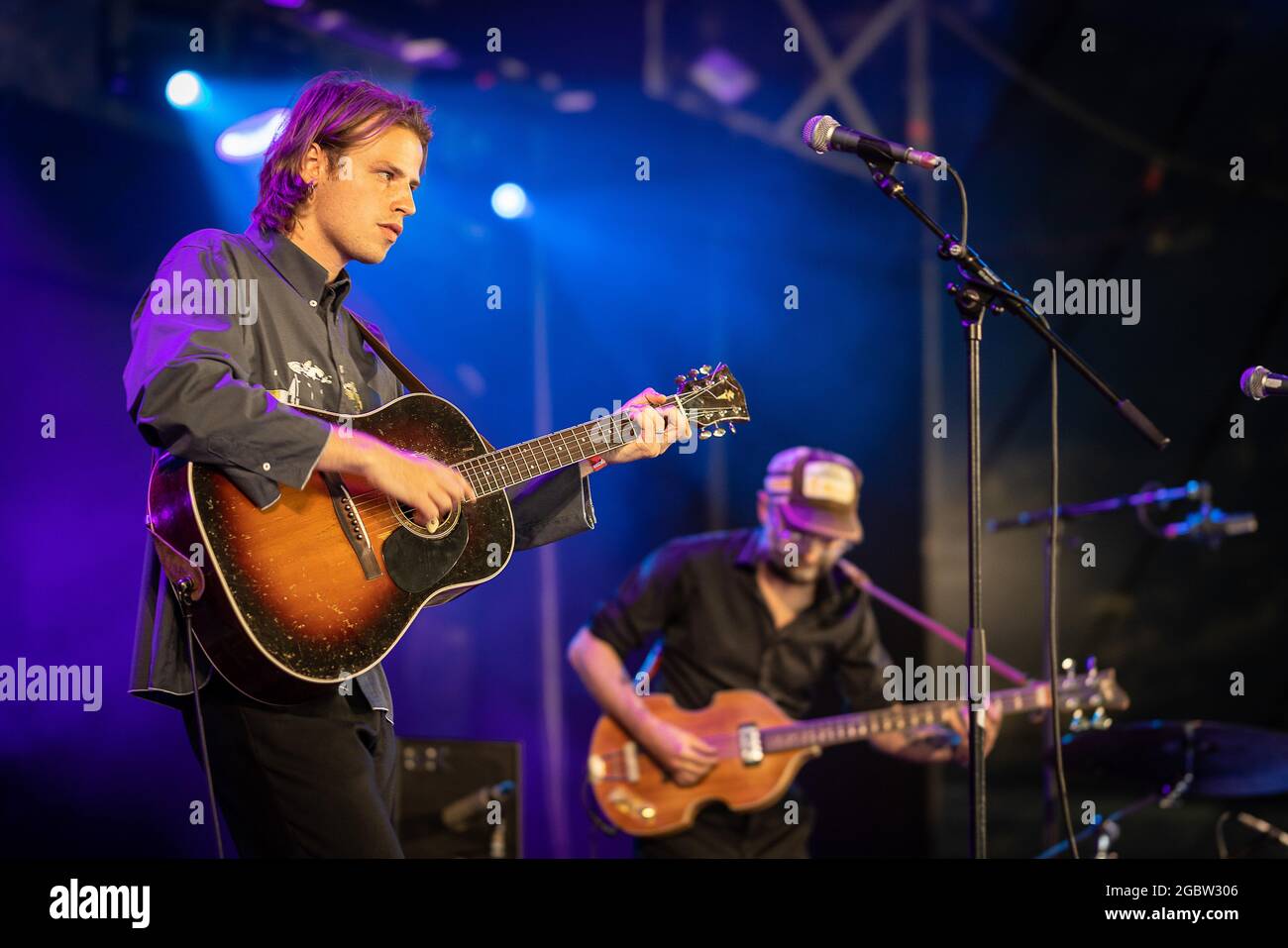 Singer Sam De Nef pictured in action during the Dranouter Zomersessie ...