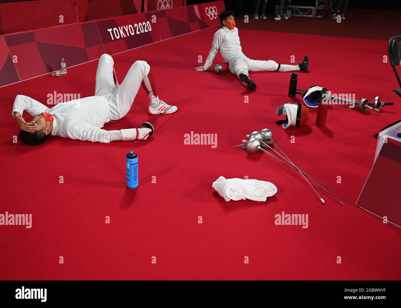 Tokyo, Japan. 5th Aug, 2021. Luo Shuai (L) and Li Shuhuan of China ...