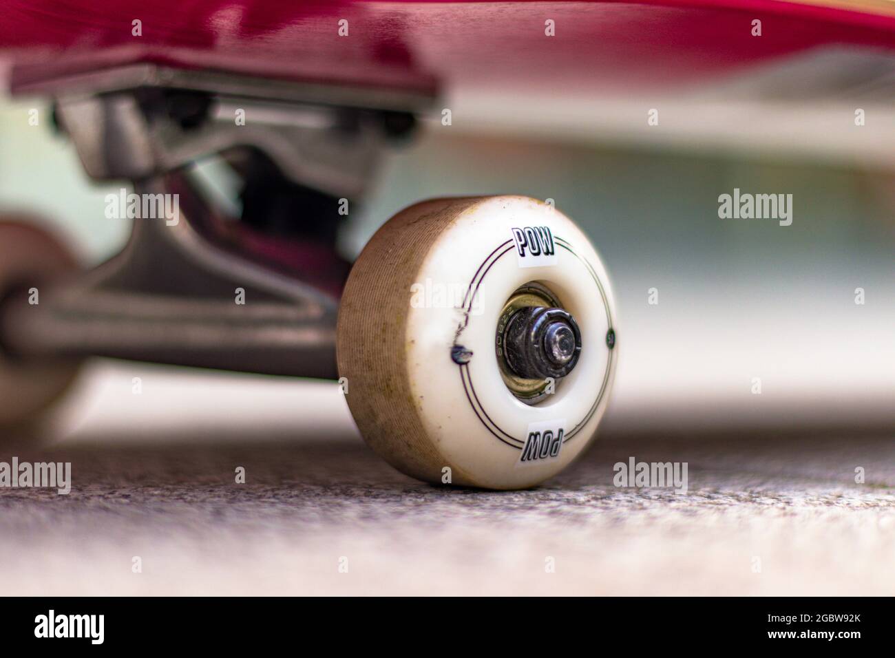 Bottom view of skateboard hi-res stock photography and images - Alamy