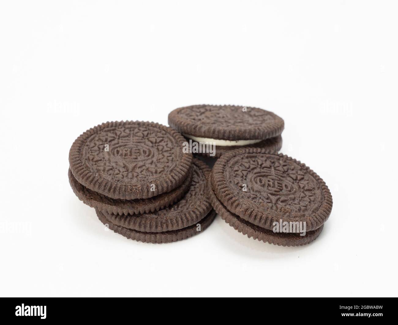 Oreo sandwich chocolate Cut Out Stock Images & Pictures - Alamy