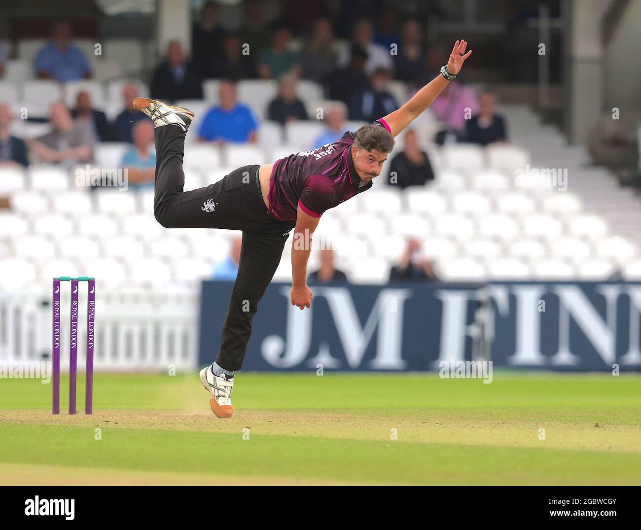 London, UK. 5th Aug, 2021. Somerset's Marchant de Lange bowling as ...