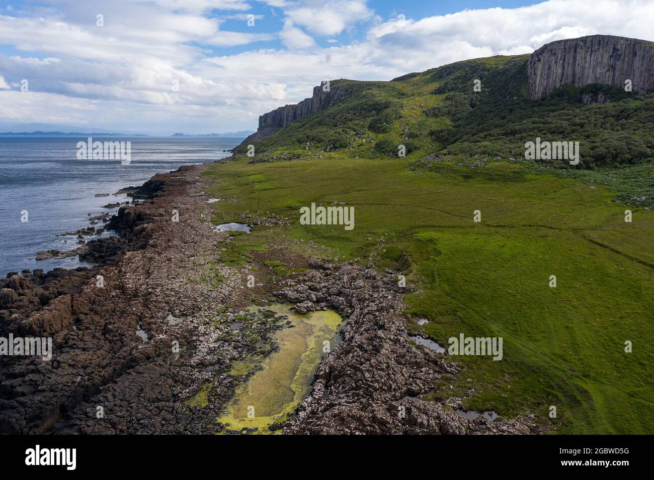 View Kilt Rock & An corran beach near Staffin Harbour, Isle of Skye ...