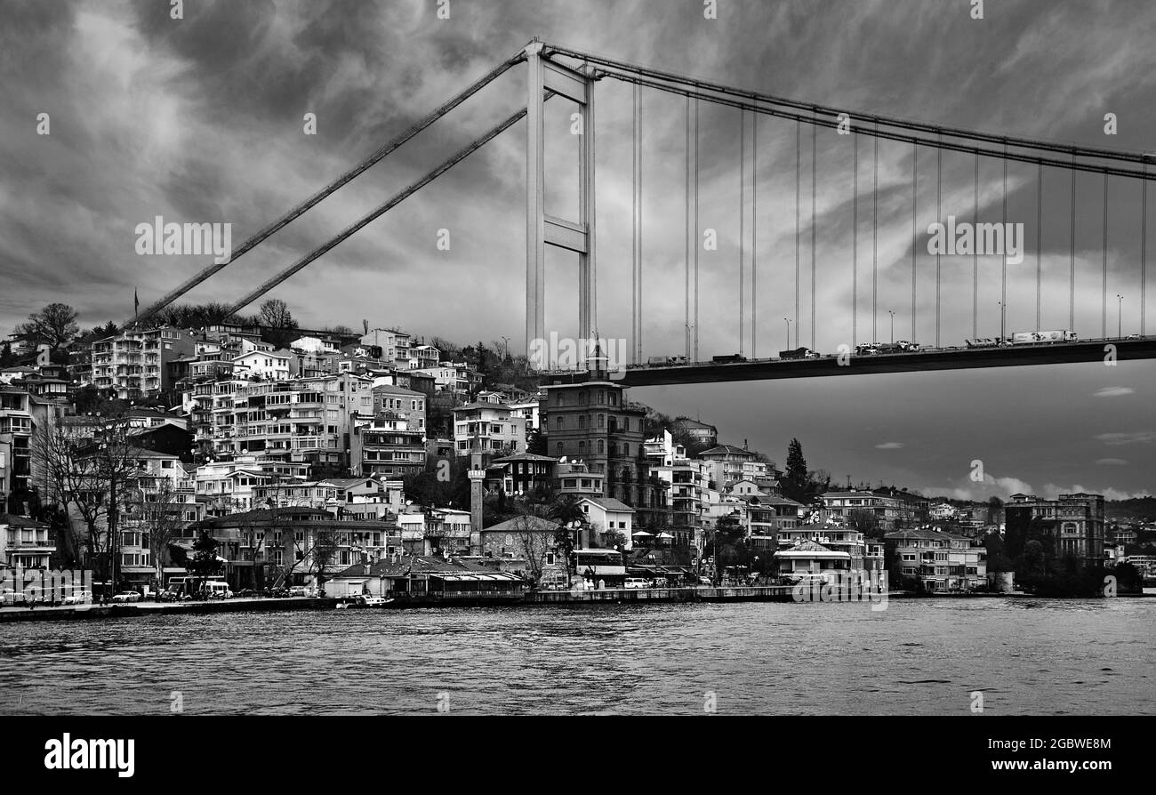 Bridge from Europe to Asia, Istanbul Stock Photo - Alamy