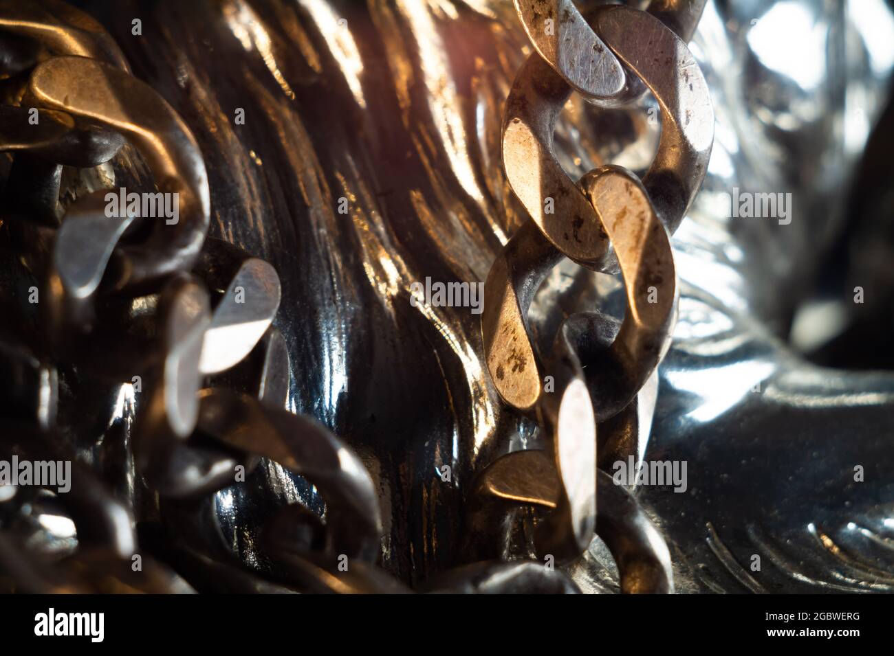 Silver chains hi-res stock photography and images - Alamy
