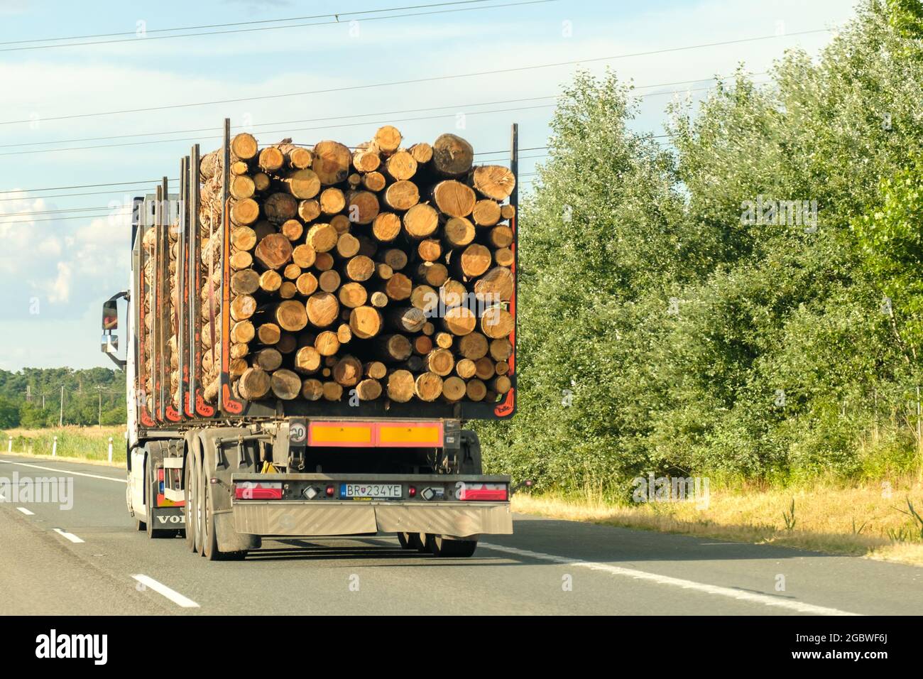 Timber truck hi-res stock photography and images - Alamy