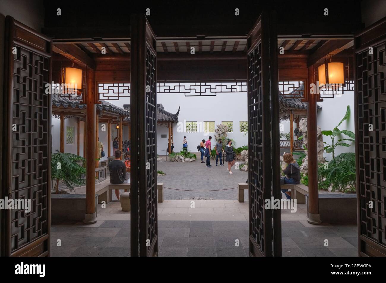 Chinese metropolitan hi-res stock photography and images - Alamy