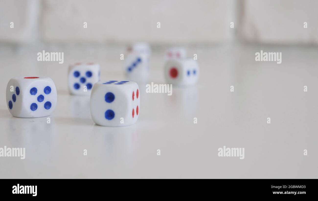 Win lose symbol concept hi-res stock photography and images - Alamy