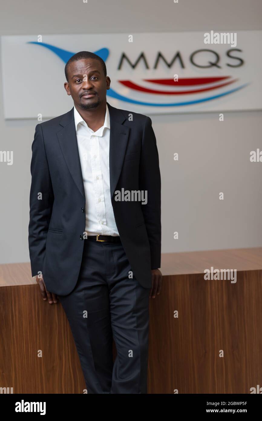 Black mandla hi-res stock photography and images - Alamy