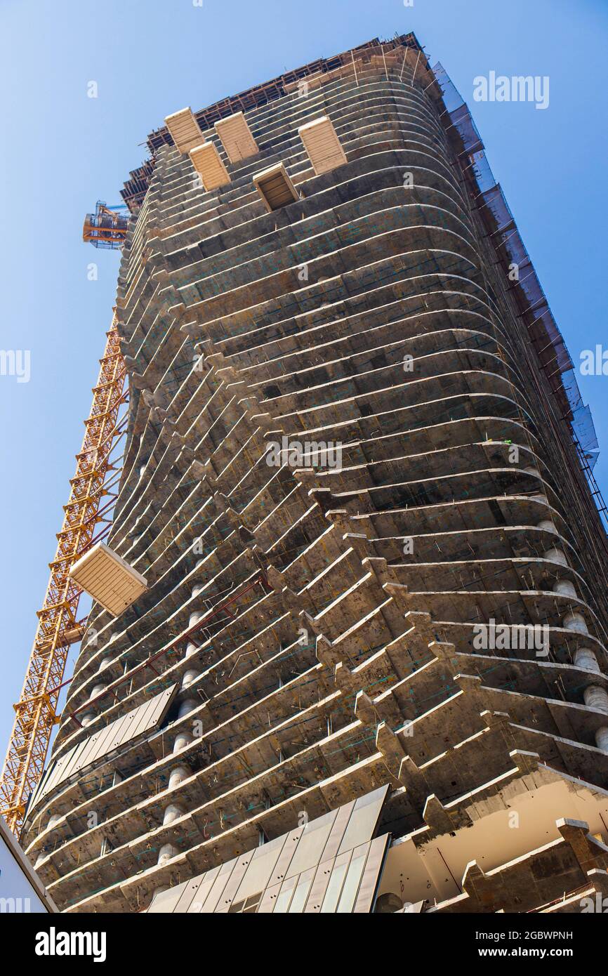 Construction site of a modern skyscraper Stock Photo - Alamy