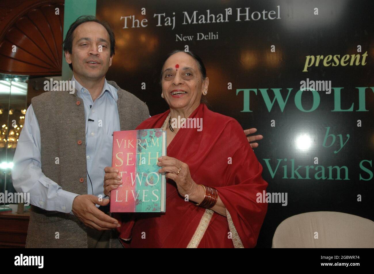 Vikram Seth, Indian poet, novelist, and writer with his mother Leila ...