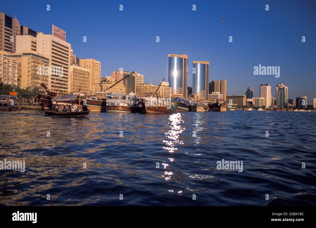Abra boat ride across the dubai creek hi-res stock photography and ...