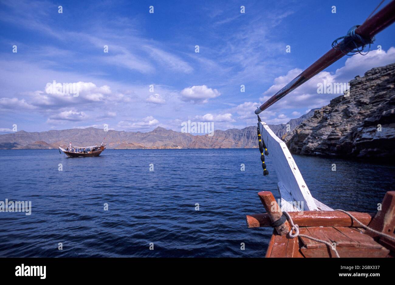 Boat with tourist in Musandam Peninsula, Oman Stock Photo - Alamy