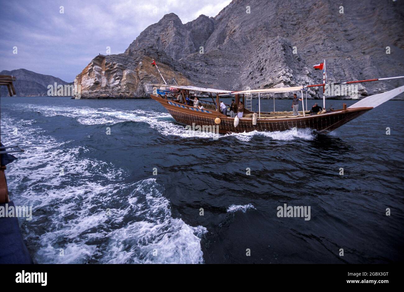 Boat with tourist in Musandam Peninsula, Oman Stock Photo - Alamy