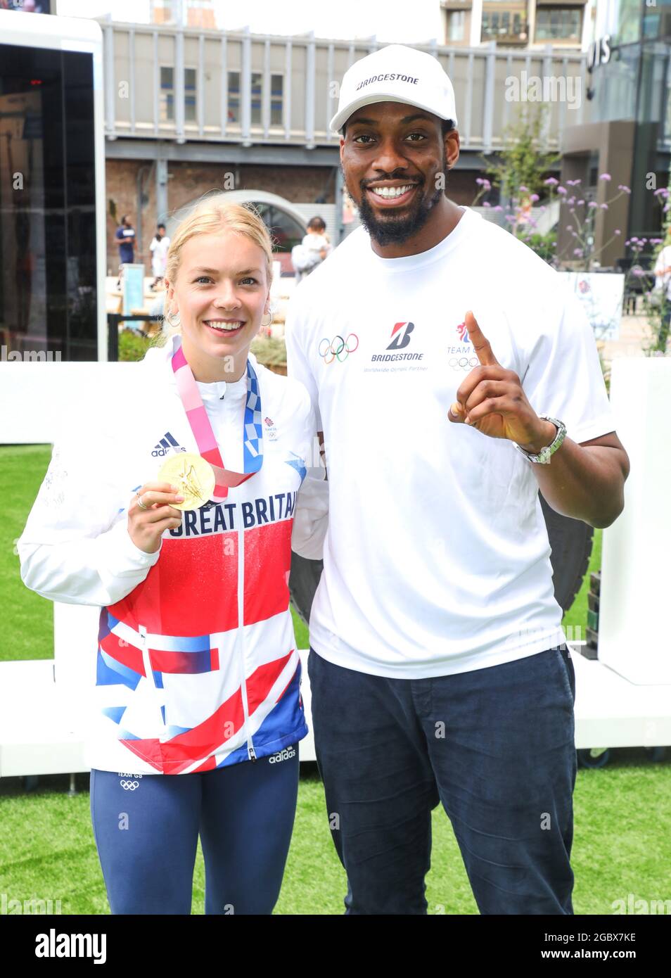 London, UK. 05th Aug, 2021. Gold Medal winning Swimmer Anna Hopkin and ...