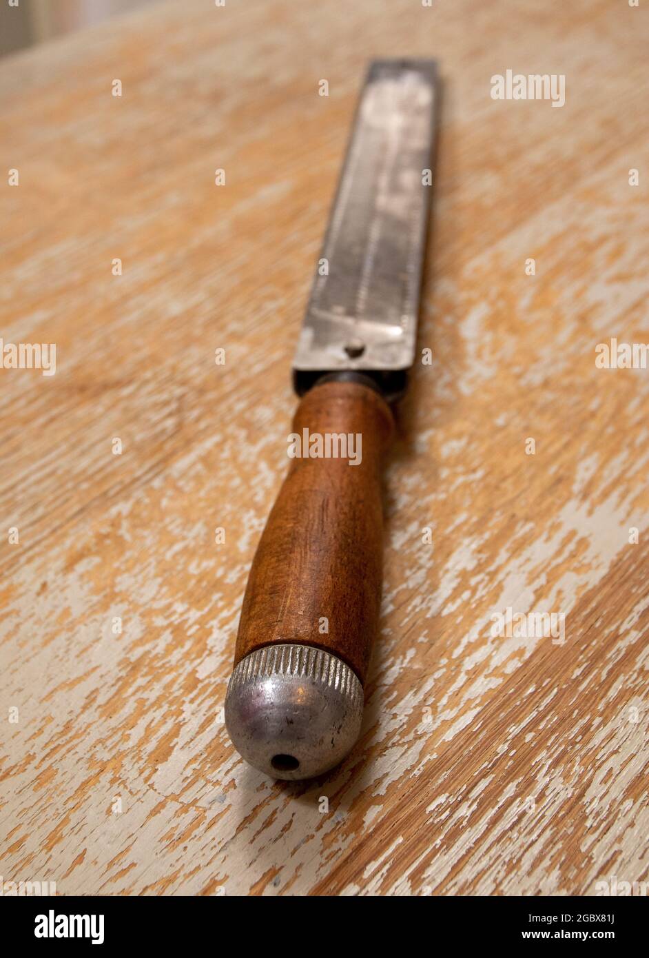 A vintage file/rasp/plane from the 1950s with a replaceable blade ...