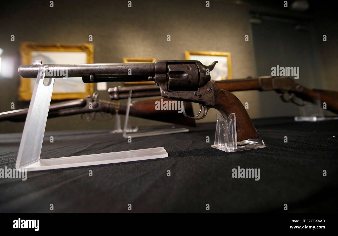 Colt single action revolver hi-res stock photography and images - Alamy