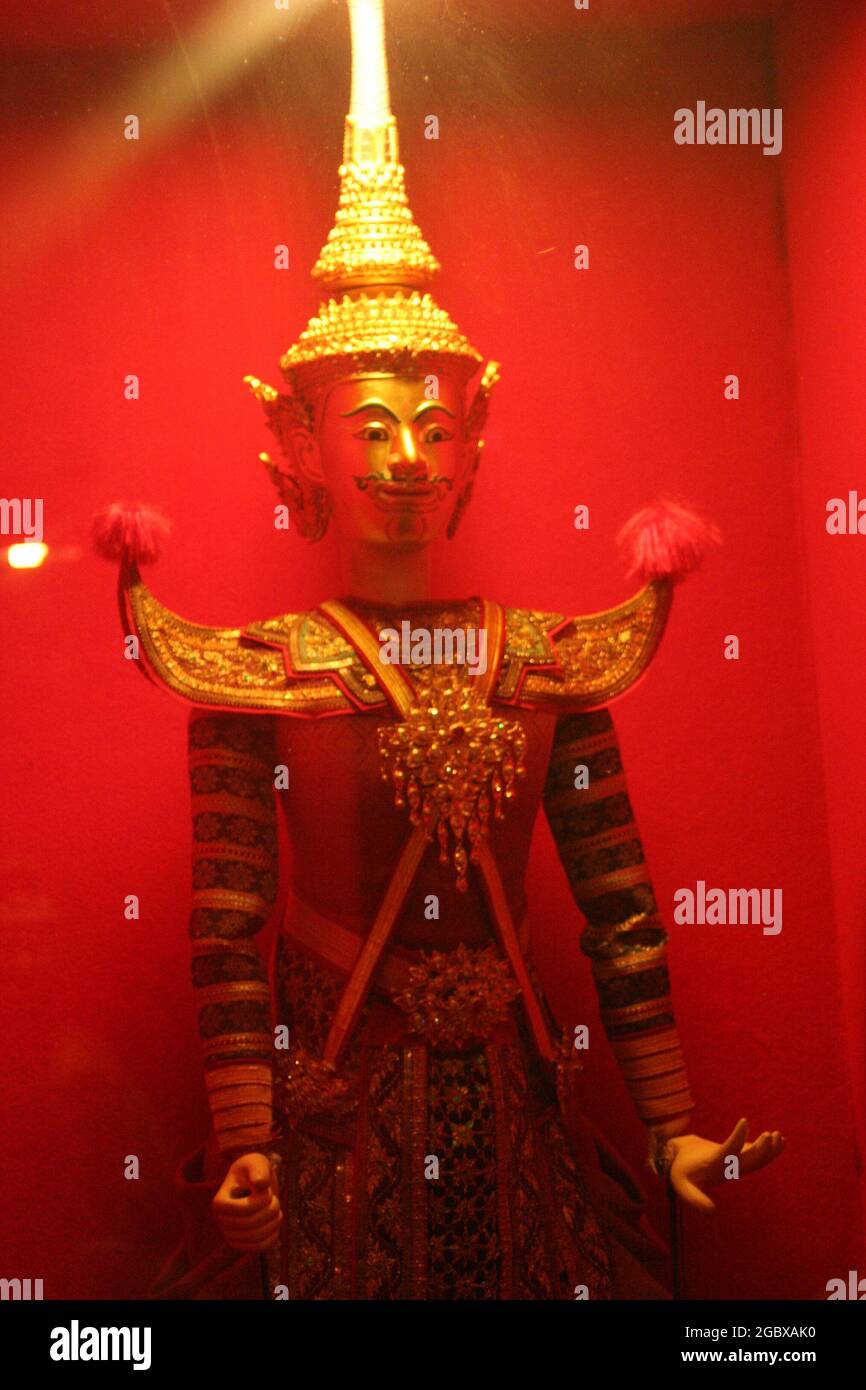 Traditional Hun lakhon lek puppets at the Joe Louis Puppet Theatre ...