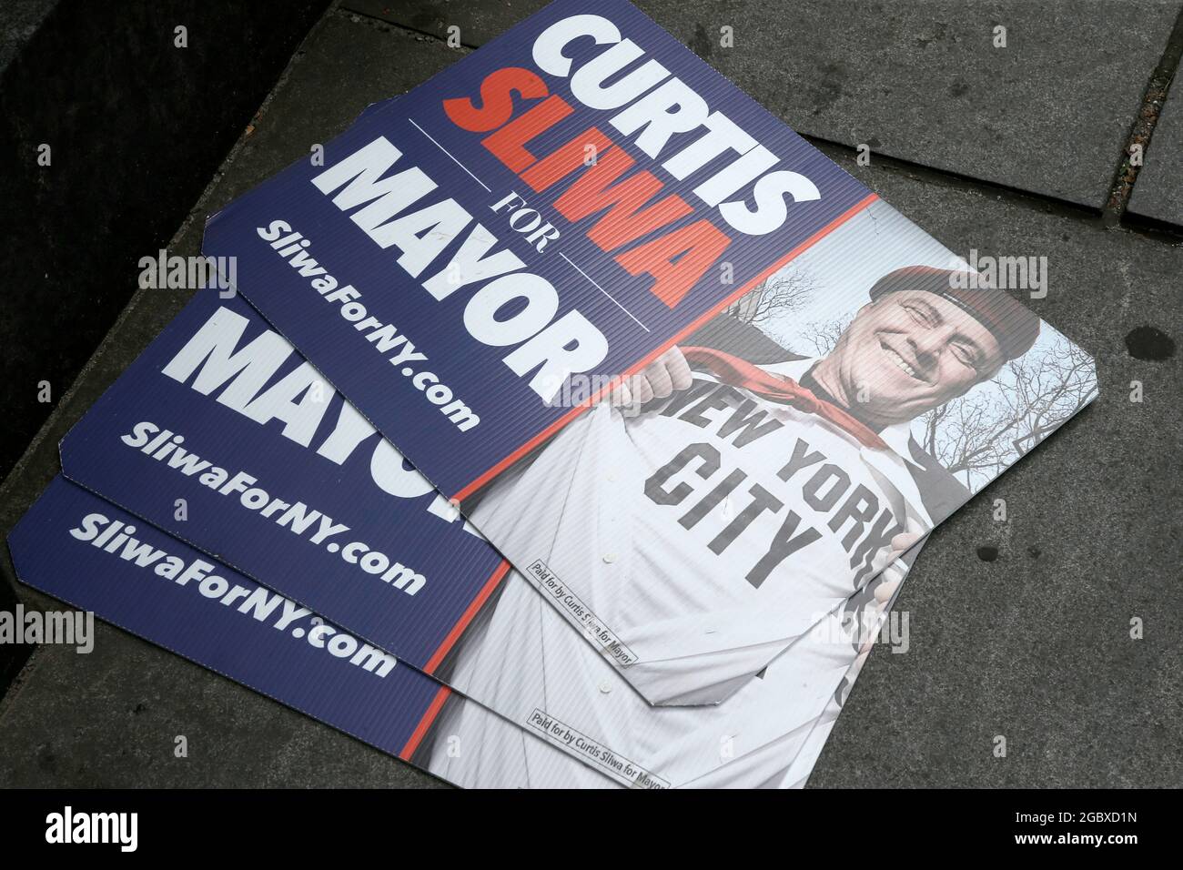 Mayor Campaign Signs High Resolution Stock Photography and Images - Alamy
