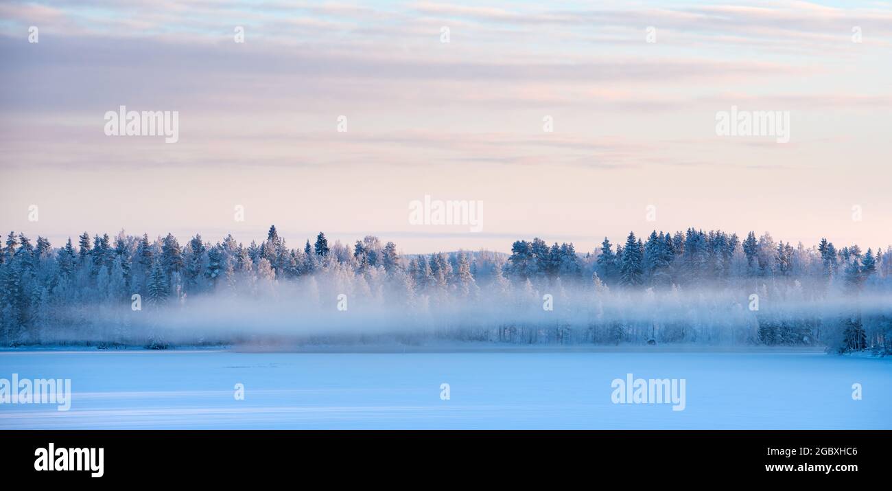 Mist rising over river hi-res stock photography and images - Alamy
