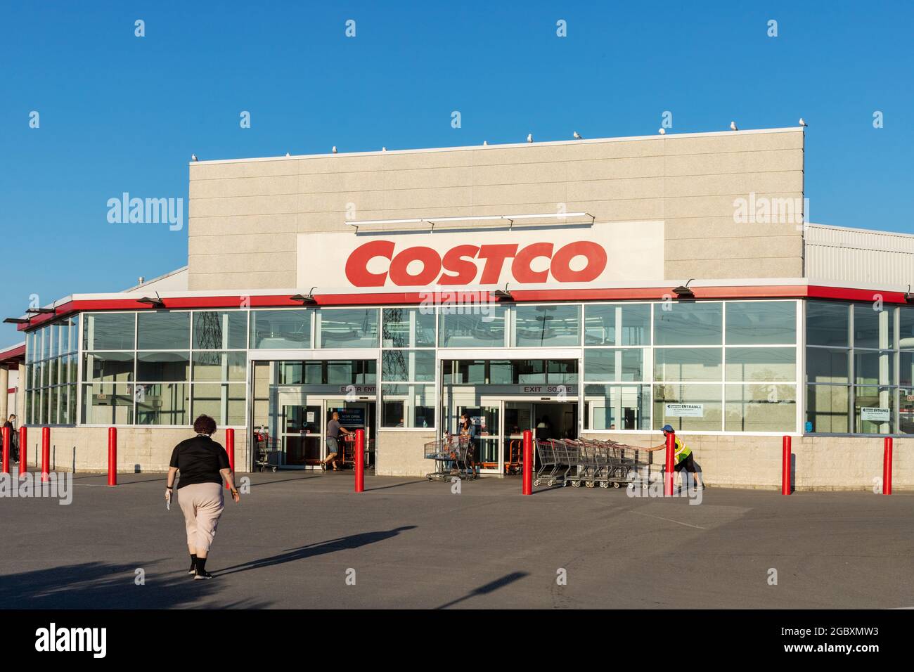 Ottawa, Canada - August 2, 2021: Costco Wholesale warehouse storefront ...