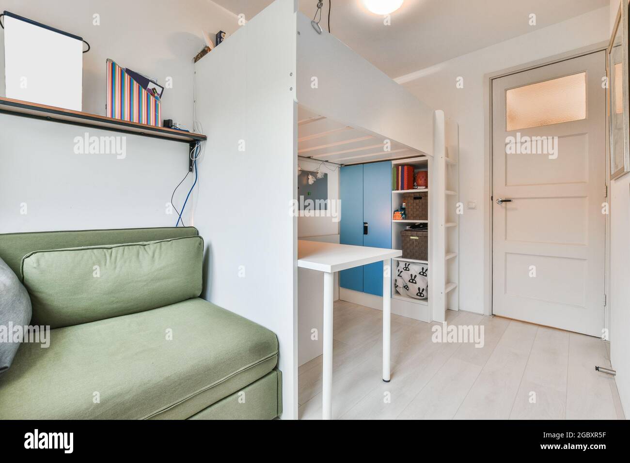 Cozy study room hi-res stock photography and images - Alamy