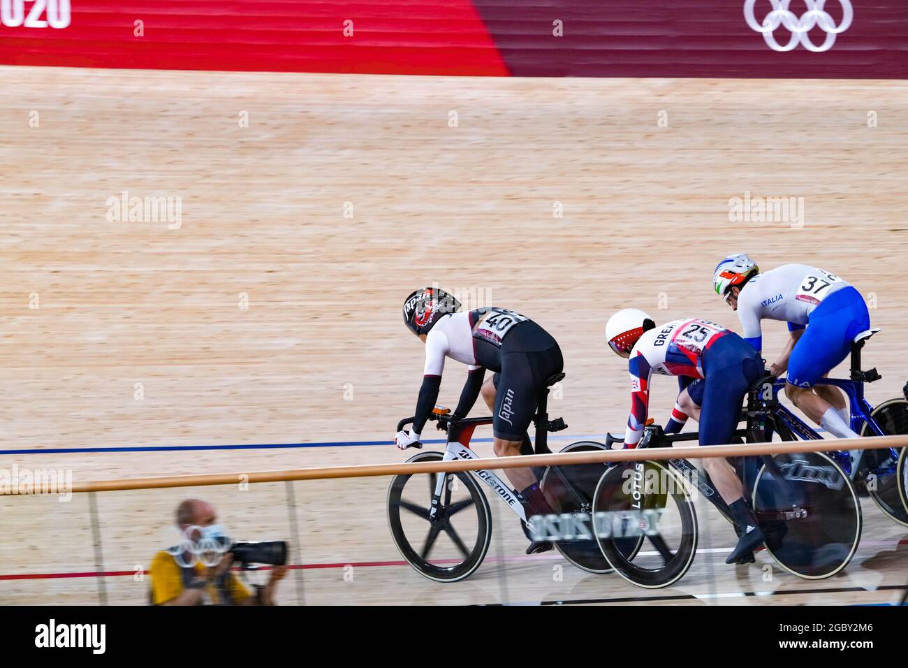 Shizuoka, Japan. 5th Aug, 2021. Elia Viviani (ITA), Matthew Walls (GBR ...