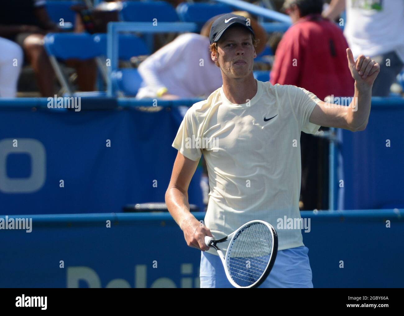 Washington, D.C, USA. 5th Aug, 2021. JANNIK SINNER of Italy celebrates ...
