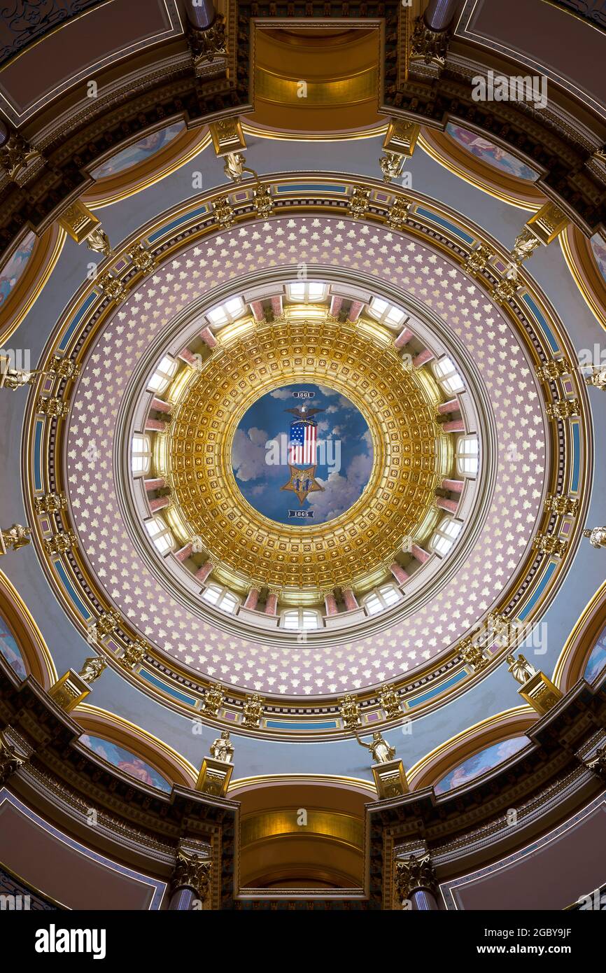 Inner dome of the Iowa State Capitol from the rotunda floor at 1007 E ...