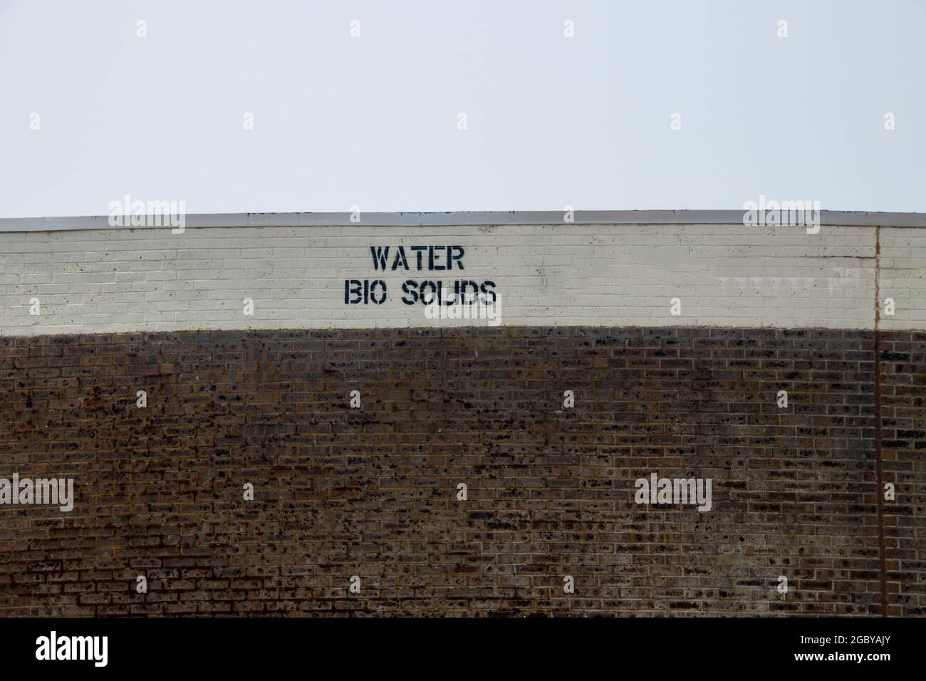 Brown water purification hi-res stock photography and images - Alamy