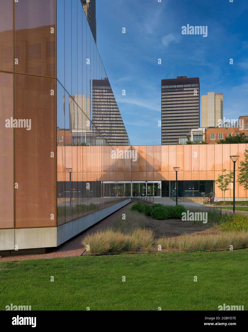 Ruan center hi-res stock photography and images - Alamy