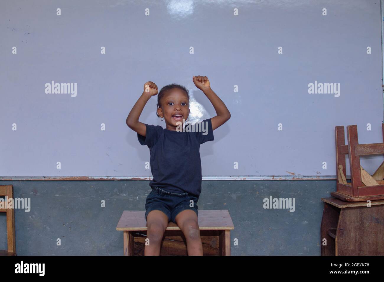 Child clapping school hi-res stock photography and images - Alamy