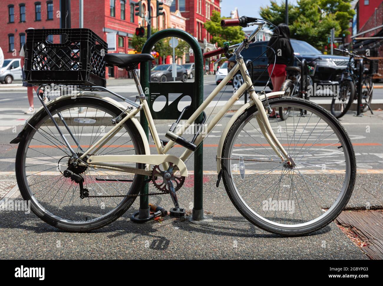 Brake rack hi-res stock photography and images - Alamy