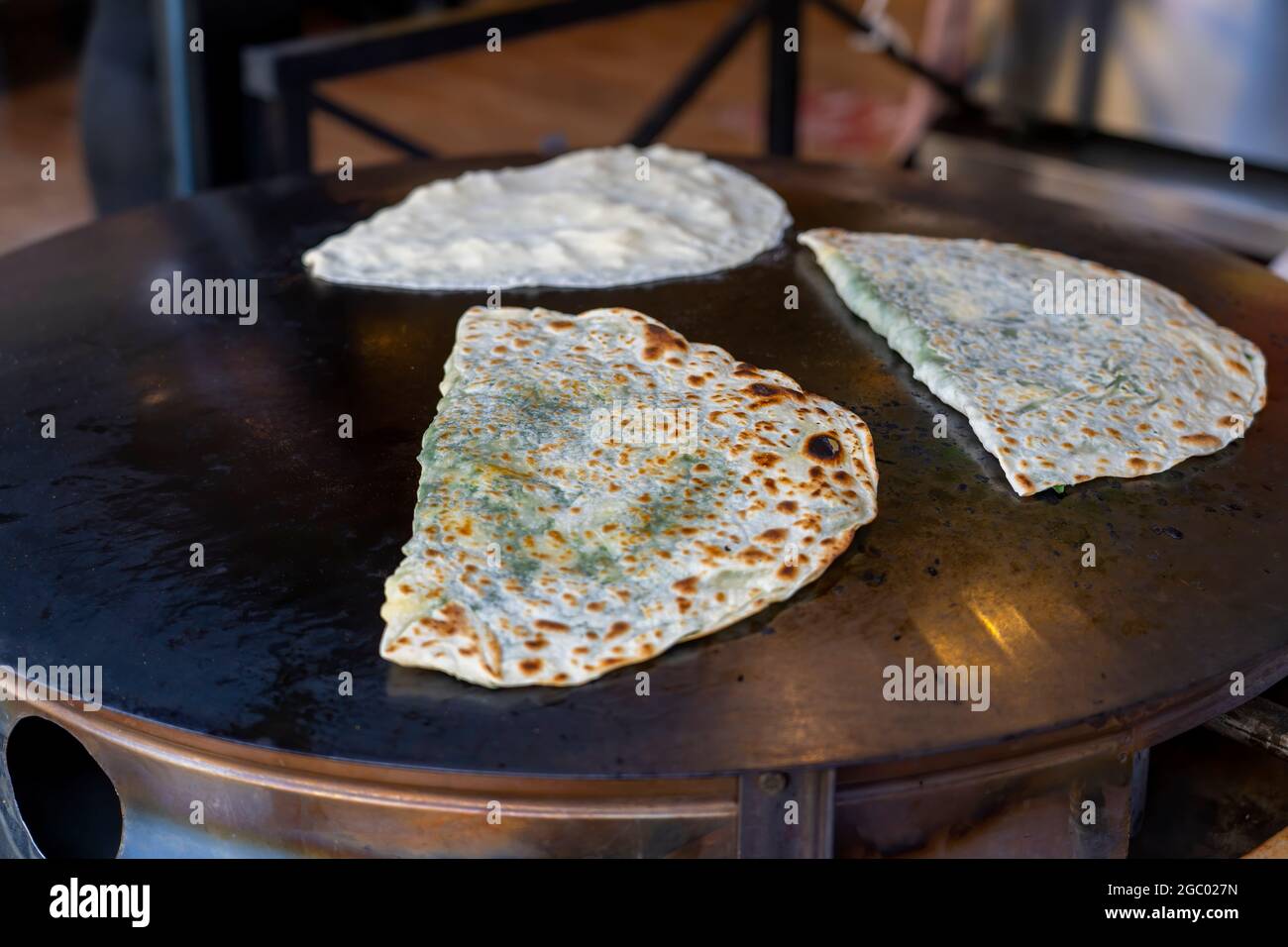 Saj pies hi-res stock photography and images - Alamy