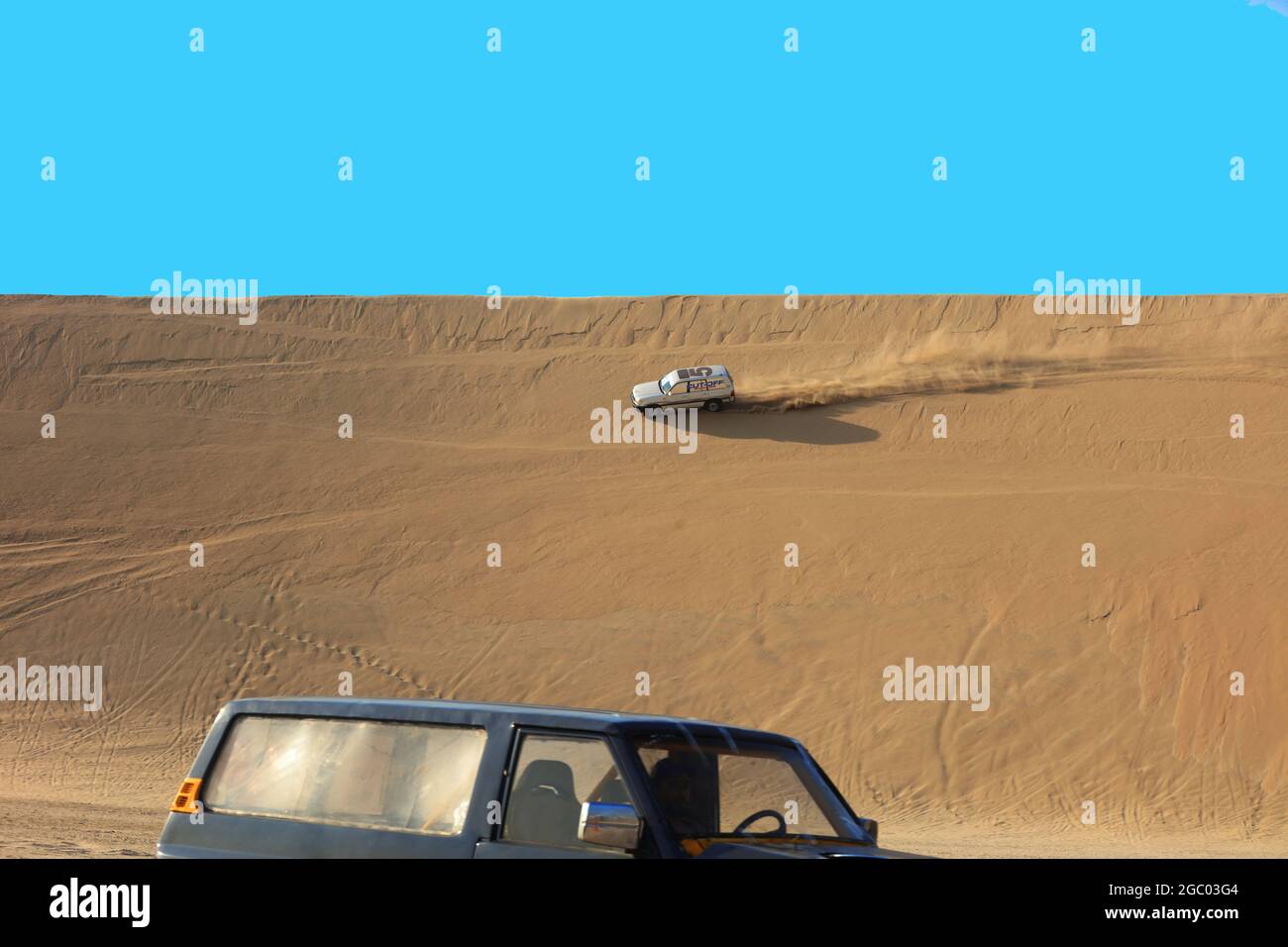 Desert safari at sealine beach mesaieed - QATAR Stock Photo - Alamy